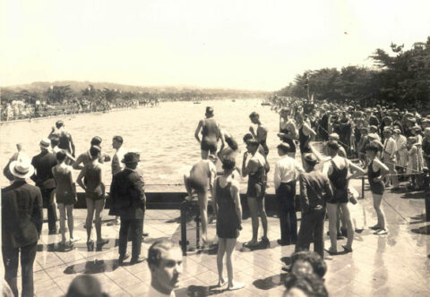 Historic Sites: Fleishhacker Pool - San Francisco Zoo & Gardens